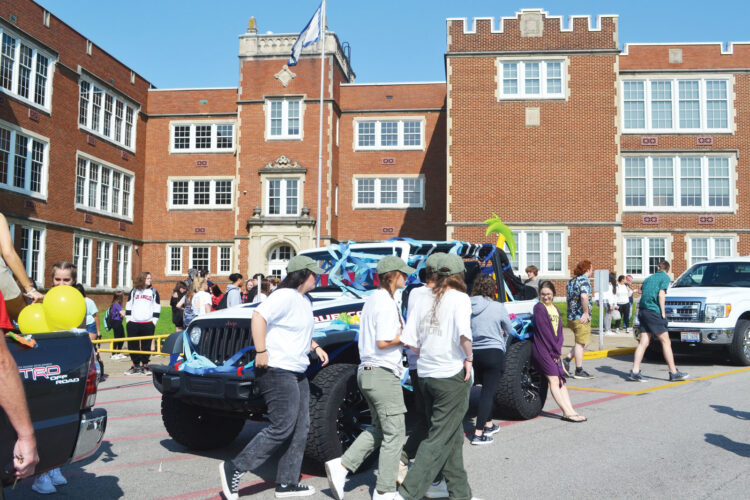 05-18-23-PHS-Parade-2 | News, Sports, Jobs - News and Sentinel